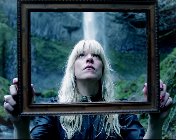 MusikBlog - Corrina Repp - The Beast Lives In The Same Place ...