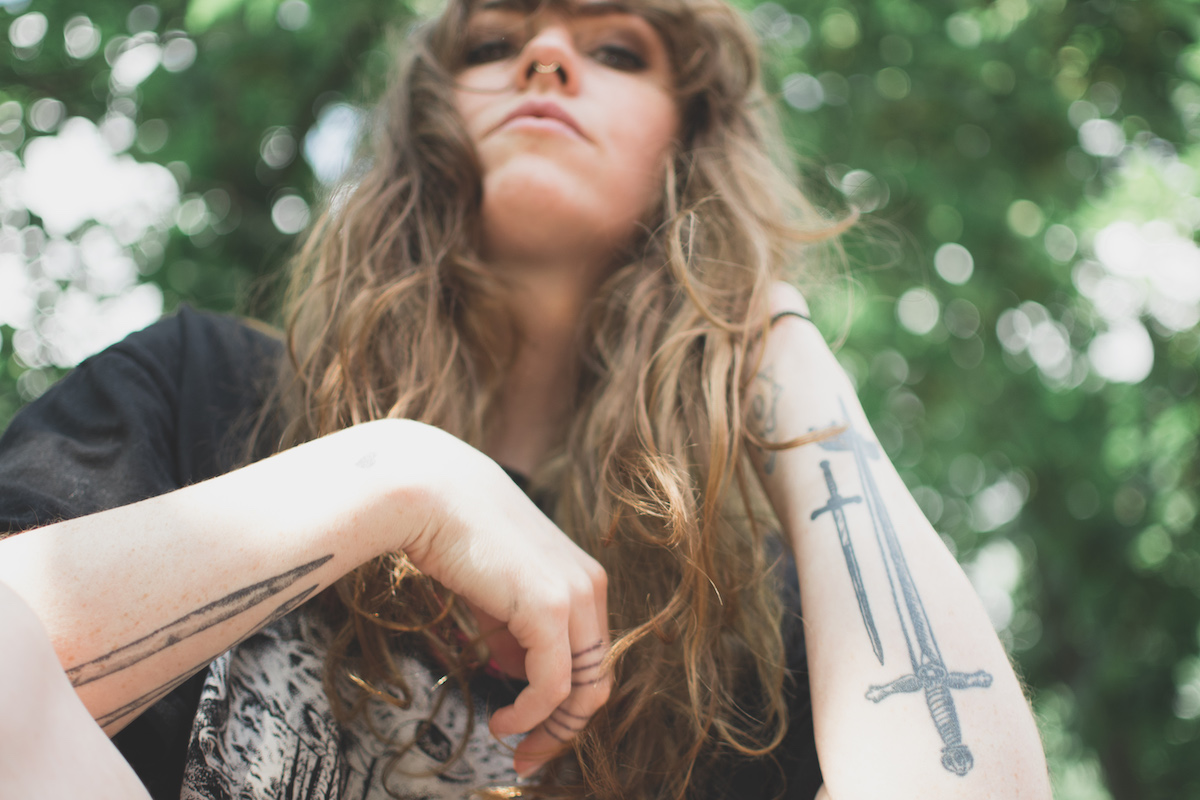 MusikBlog - MusikBlog präsentiert Emma Ruth Rundle 2019